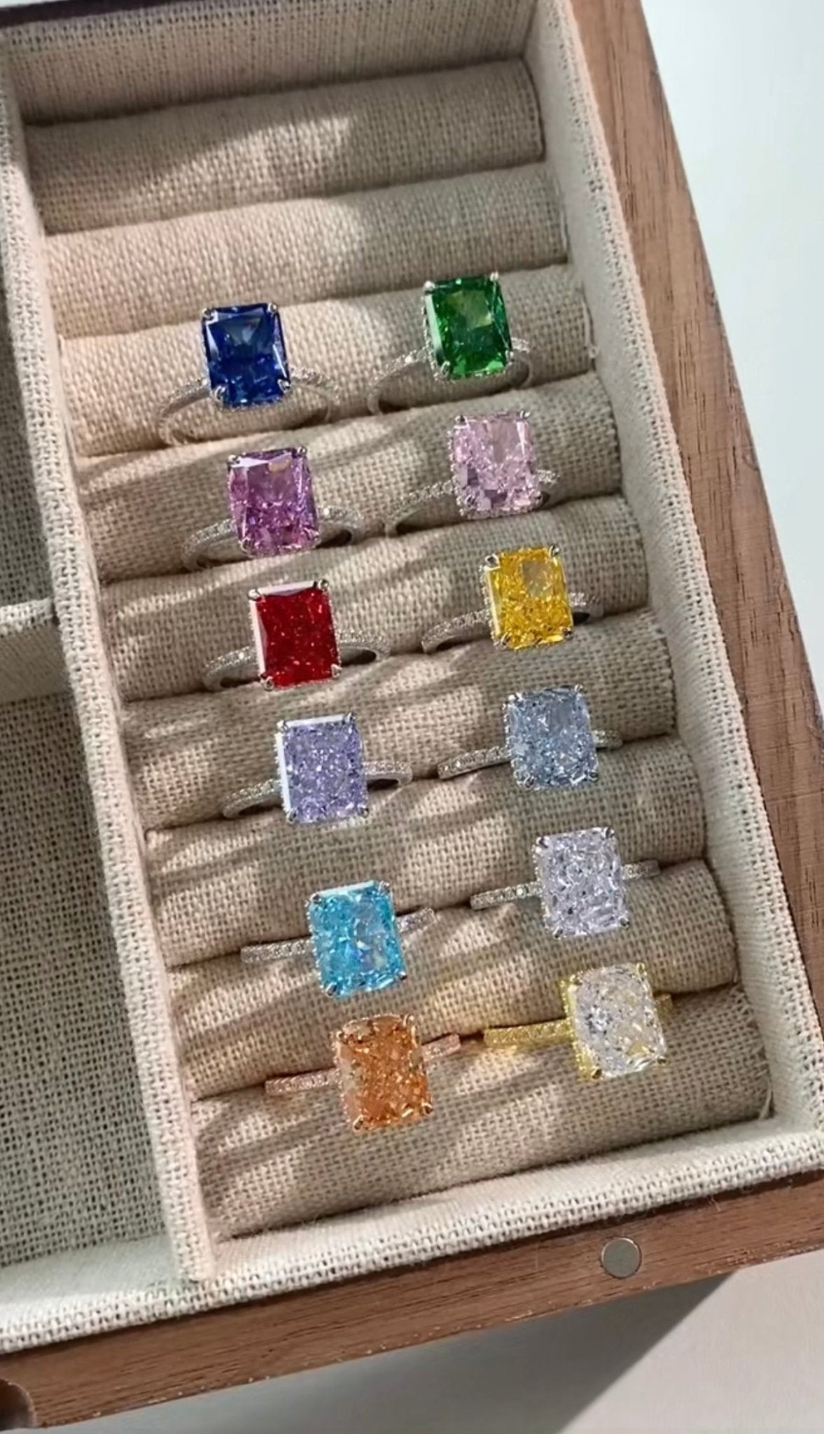 EMERALD RING – Ermoleve